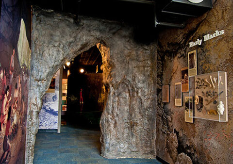 American Cave Museum - Hidden River Cave/American Cave Museum